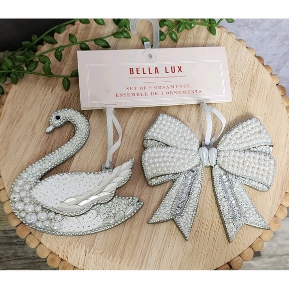 Bella Luxx | Holiday | Bella Lux Beaded Bow Swan Christmas Tree ...